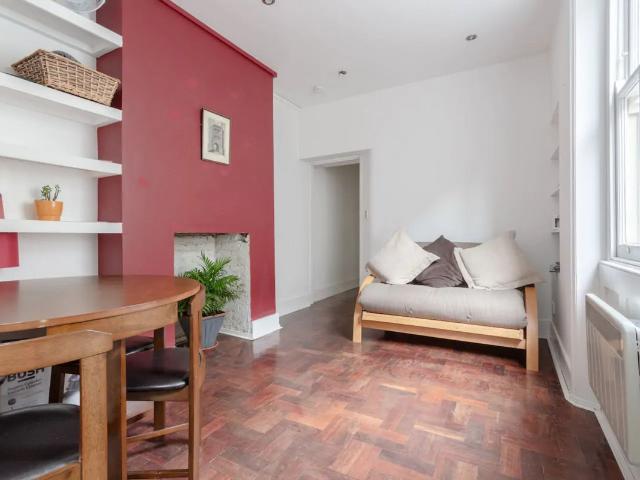 Crampton Street, London SE17 2 bed flat to rent, £2,700 pcm | PrimeLocation