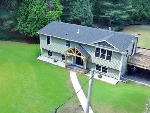 Cranberry Ridge Rd, Glocester, Home For Sale