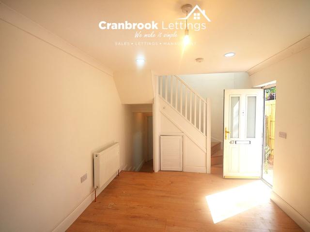 Cranbrook IG1, 2 bed end terrace house to rent, £2,500 pcm | PrimeLocation
