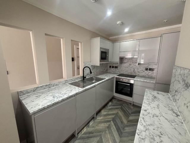 Cranbrook Mews, London E17, 1 bed flat to rent, £1,700 pcm | PrimeLocation