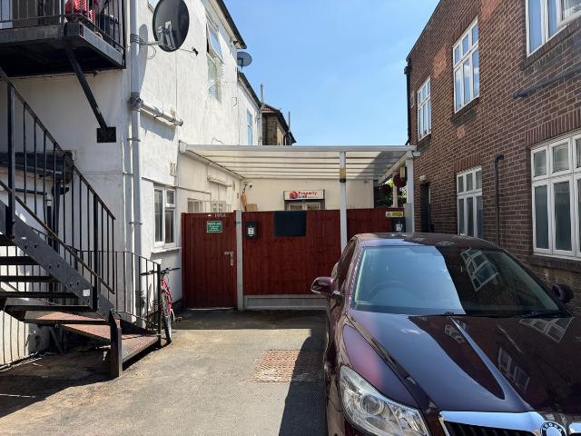 Cranbrook Road, Ilford IG1, Studio to rent, £1,050 pcm | PrimeLocation
