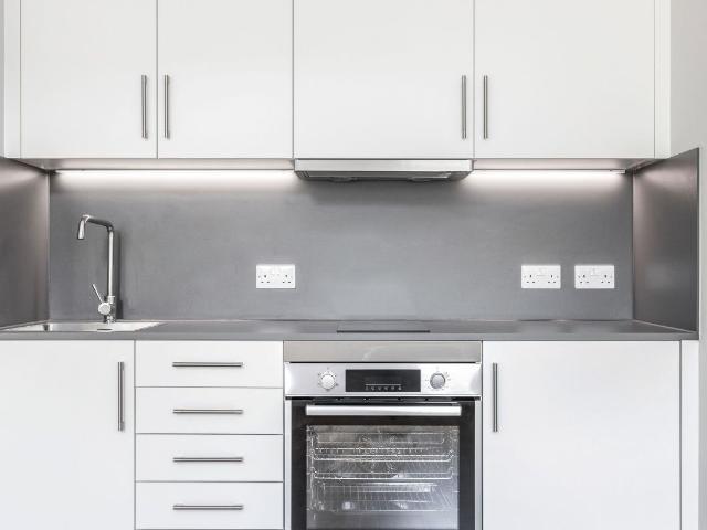 Cranbrook Road, Ilford IG1, Studio to rent, £1,375 pcm | PrimeLocation