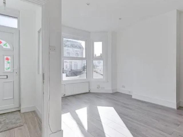 Cranbrook Road, London, CR7 8PP, United Kingdom | 3 bed townhouse for rent #165464765 | Rentberry
