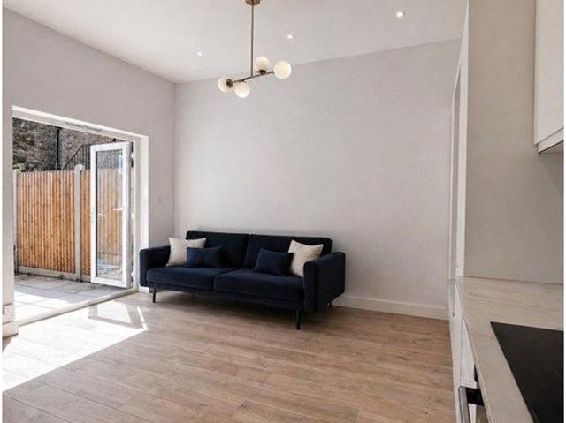 Cranbrook Road, London IG6, 1 bed maisonette to rent, £1,500 pcm | PrimeLocation