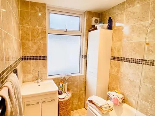 Cranbrook Road, London, IG1 4UH, United Kingdom | 2 bed apartment for rent #167381837 | Rentberry