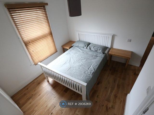 Cranbrook Road, London SE8, 6 bed end terrace house to rent, £5,400 pcm | PrimeLocation