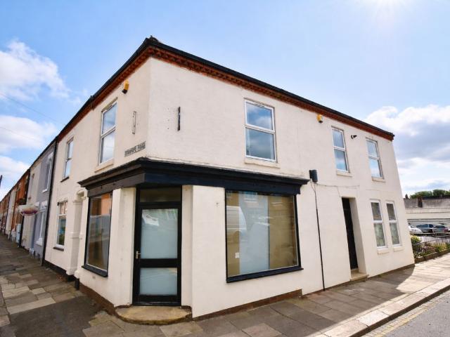 Cranbrook Road, Northampton NN2, 2 bed flat to rent, £950 pcm | PrimeLocation