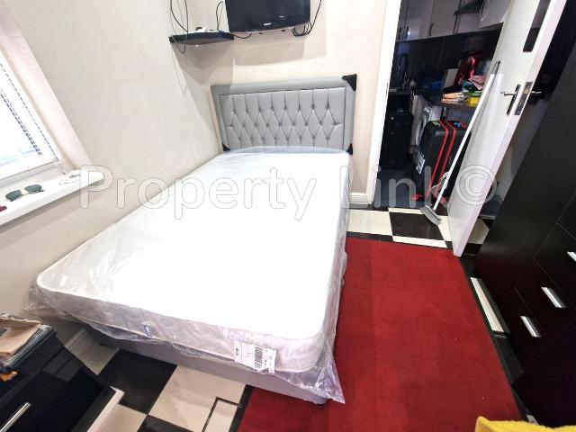 Cranbrook Rd, Ilford IG1, Studio to rent, £1,100 pcm | PrimeLocation