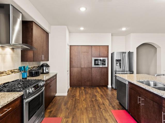 Crandall Home, a 10minutes drive to transit stop B