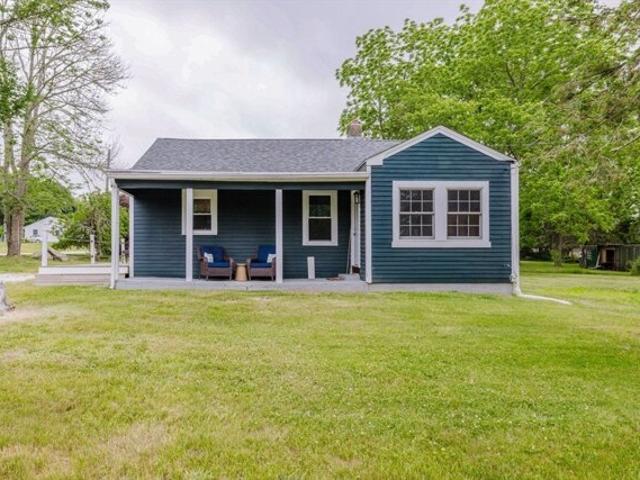 Crandall Rd, Tiverton, Home For Sale