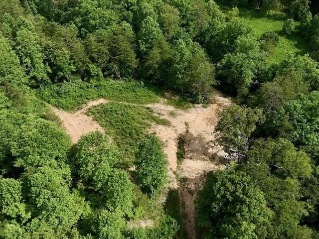 Crane Creek Rd, Manchester, KY 40962