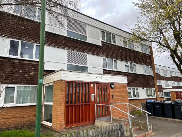 Craneberry Road, Birmingham B37, 2 bed flat to rent, £900 pcm | PrimeLocation