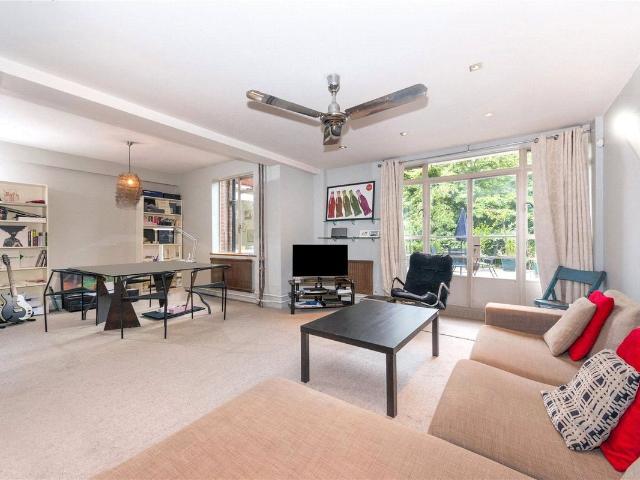 Cranfield House, 97 107 Southampton Row WC1B, 2 bed flat to rent, £3,900 pcm | PrimeLocation