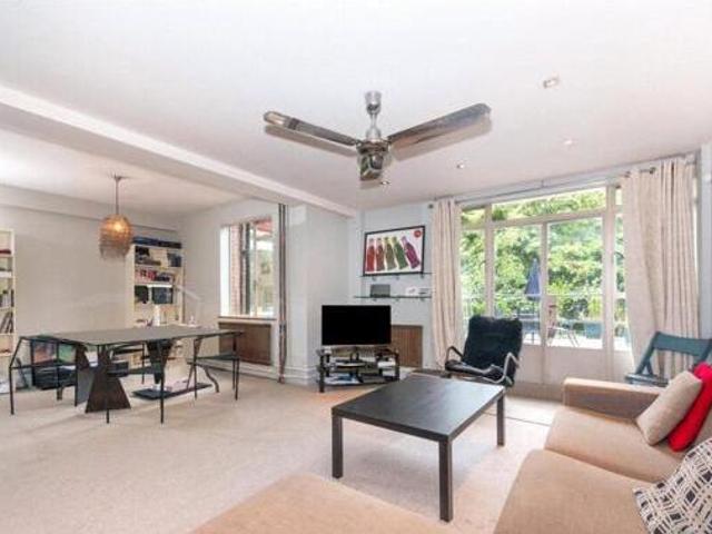 Cranfield House, Southampton Row, 2 Bedroom Flat