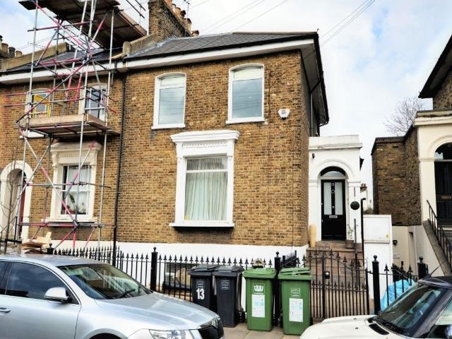 Cranfield Road, London SE4, Room to rent, £875 pcm | PrimeLocation