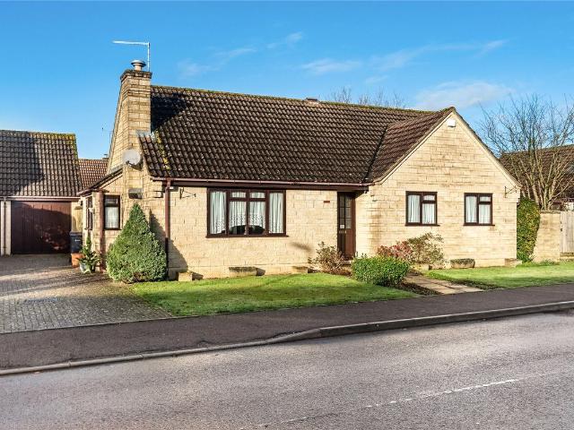 Cranhams Lane, Cirencester GL7, 3 bed bungalow to rent, £1,750 pcm | PrimeLocation