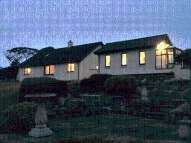 Cranon Lea, Tighnafilne, Aultbea, Achnasheen IV22, 3 bed detached bungalow to rent, £1,150 pcm | PrimeLocation