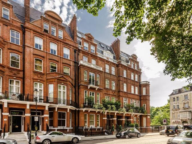 Cranley Gardens, South Kensington. 2 bed flat to rent £6,933 pcm £1,600 pw
