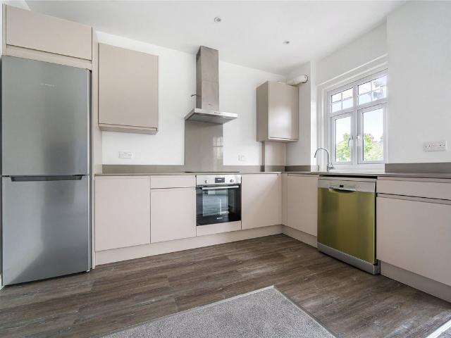 Cranley Gardens, Palmers Green, London N13, 2 bed flat to rent, £1,950 pcm | PrimeLocation