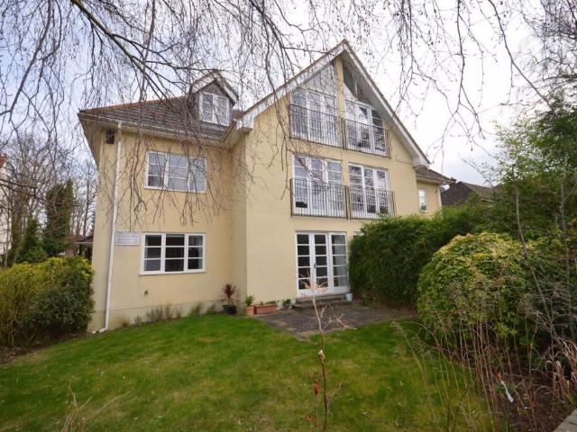 Cranley Road, Guildford GU1, 2 bed flat to rent, £1,695 pcm | PrimeLocation