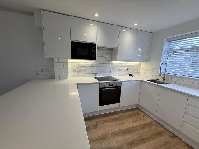 Cranleigh Close, Cheshunt EN7, 2 bed terraced house to rent, £2,150 pcm | PrimeLocation