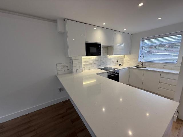 Cranleigh Close, Cheshunt EN7, 2 bed terraced house to rent, £2,150 pcm | PrimeLocation