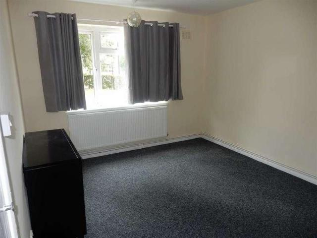 Cranleigh Gardens, Southall, UB1