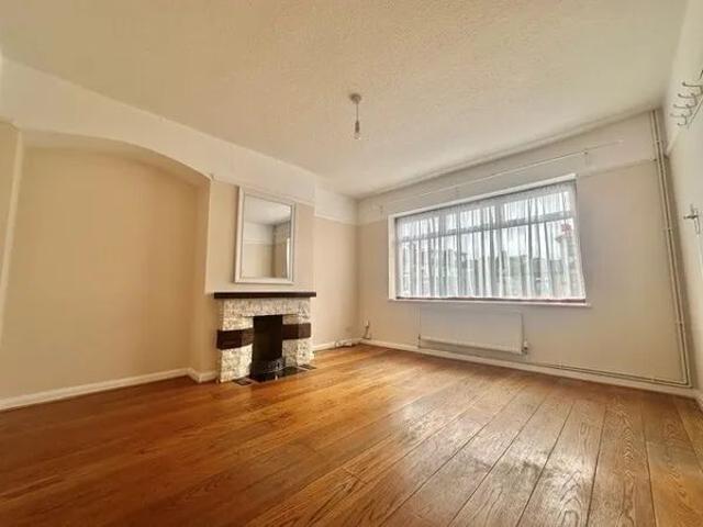 Cranmer Gardens, Dagenham, RM10, Property for rent