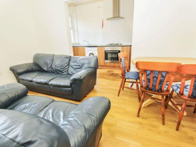 Cranmer Road, Bournemouth, BH9