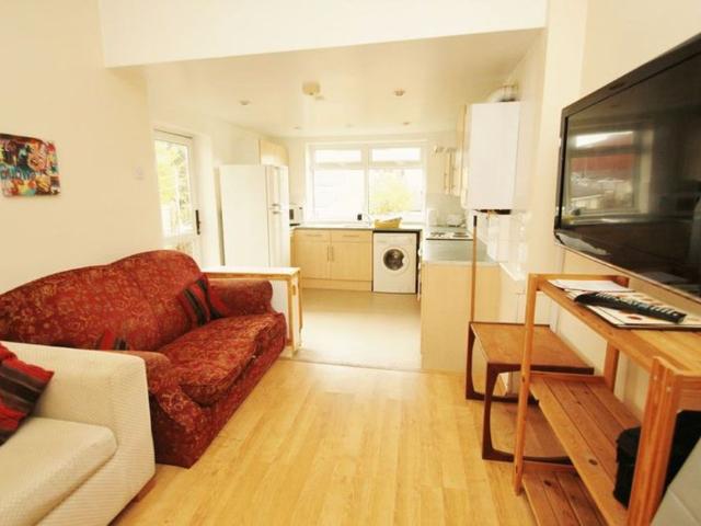 Cranmer Road, Bournemouth, BH9