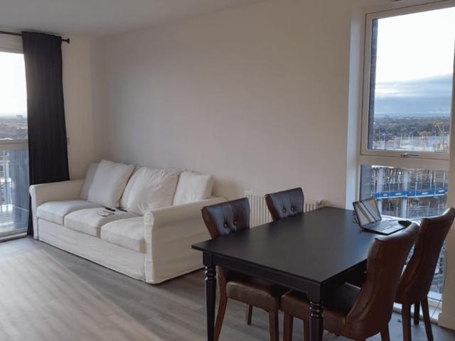 Cranton Avenue, Hayes, UB3 1 bed apartment to rent £1,745 pcm £403 pw