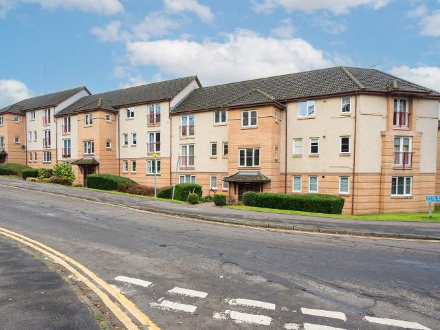 Creteil Court, Falkirk, Falkirk FK1, 2 bed flat to rent, £800 pcm | PrimeLocation
