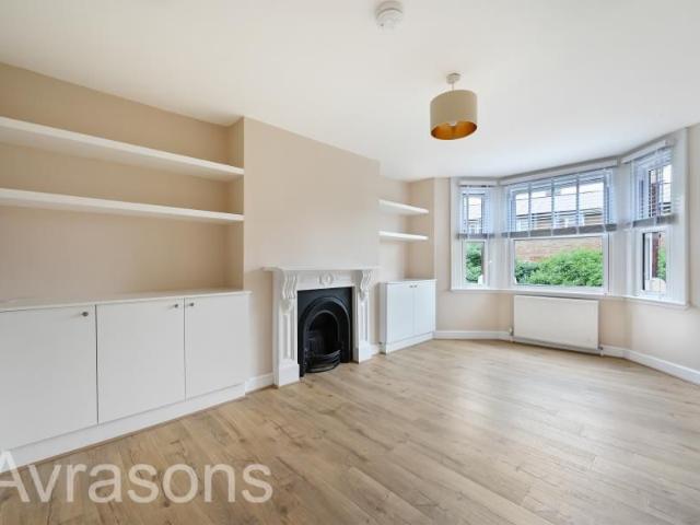 Crewdson Road, Oval SW9, 3 bed flat to rent, £3,250 pcm | PrimeLocation