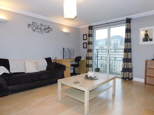 Crewe Road North, Edinburgh, EH5 2NE
