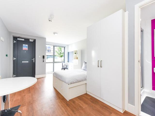 Crewe Street, Chester CH1, Studio to rent, £1,036 pcm | PrimeLocation