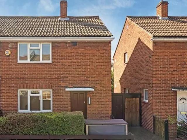 Crewys Road, London, SE15 2BJ, United Kingdom | 2 bed house for rent #167382534 | Rentberry