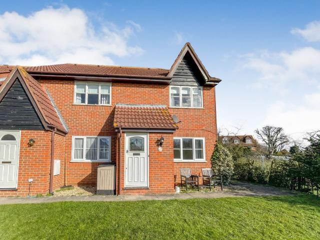 Creasey Close, Hornchurch, Greater London RM11, 1 bed maisonette to rent, £1,400 pcm | PrimeLocation