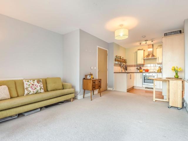 Crecy Court, Hotspur Street SE11, 1 bed flat to rent, £2,100 pcm | PrimeLocation