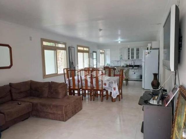 Credito Real vende casa toda reformada com 03 Dormitórios