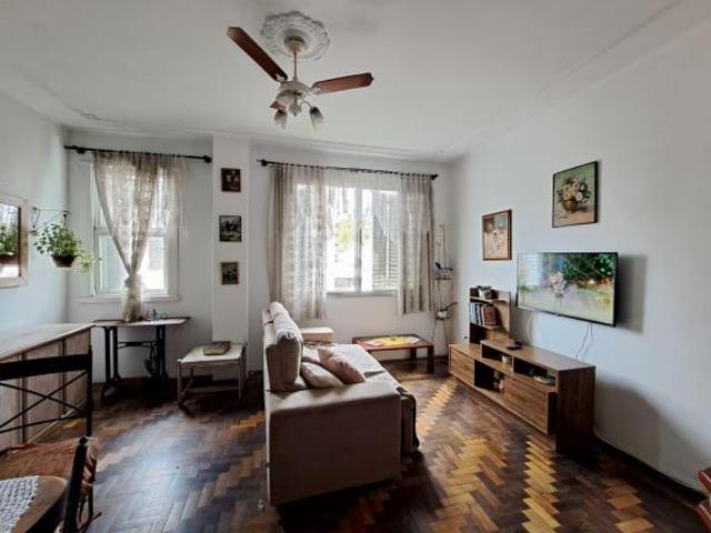 Crédito Real Vende. Apartamento grande de 3 dormitórios