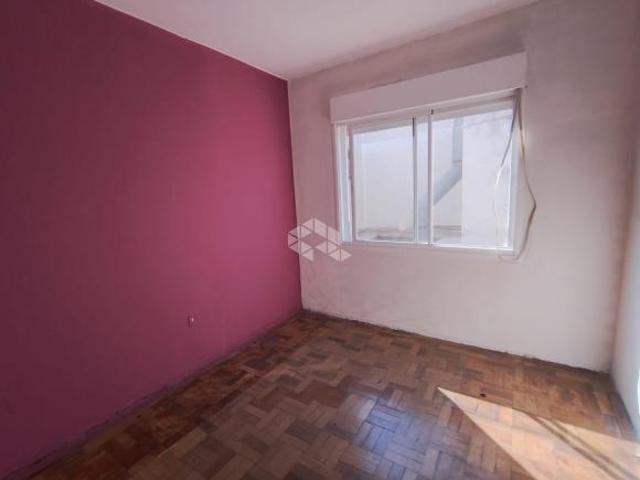 Crédito Real vende apartamento de 2 dormitórios no bairro Santo Antônio, em Porto Alegre/RS