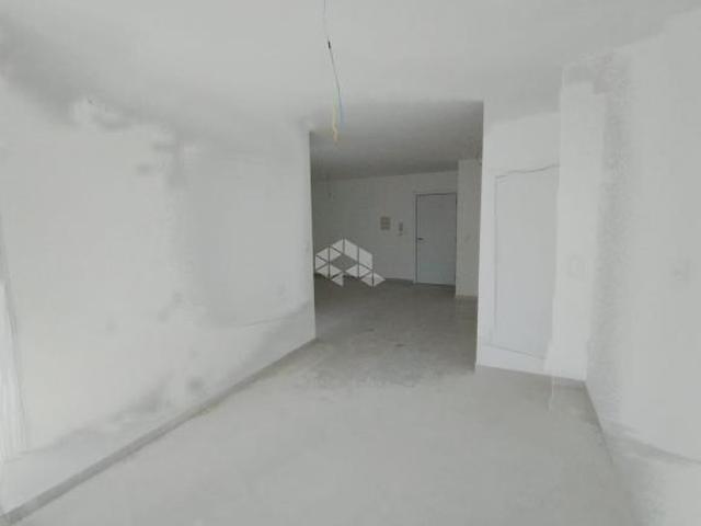 Crédito Real Vende ótimo apartamento de 2 dormitórios, atualmente transformado em 1 com living esten