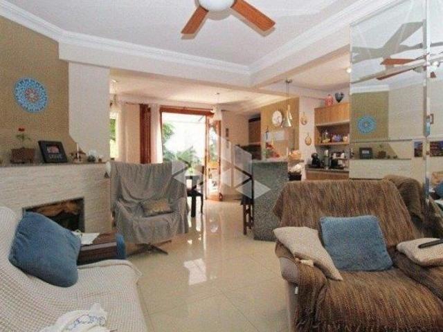 Crédito Real vende! Linda casa de 3 andares