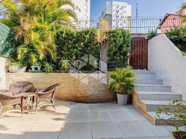 Crédito Real vende Petrópolis! Excelente casa em condomínio