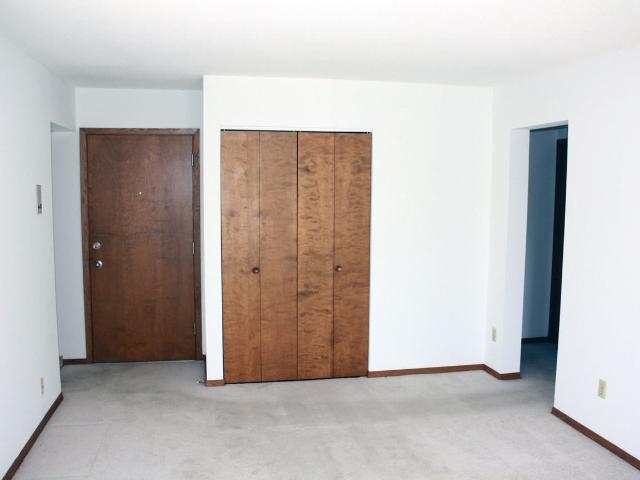 Creek View Apartment Homes 8817 w 35th st. 1 Bedroom Apartment for Rent at 8817 W 35th St, St. Louis Park, MN 55426 Aquila