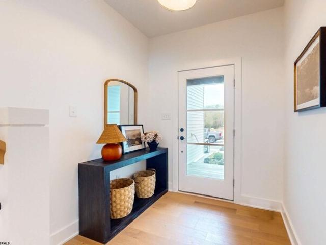 Creek View Ln, Linwood, Home For Sale