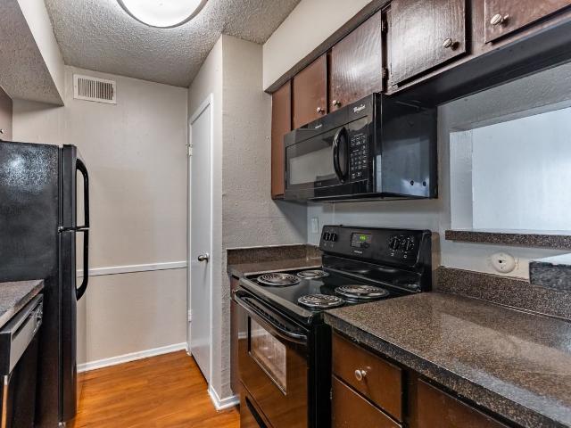 Creek on Calloway Studio Apartment for Rent at 3830 Booth Calloway Rd, Richland Hills, TX 76118