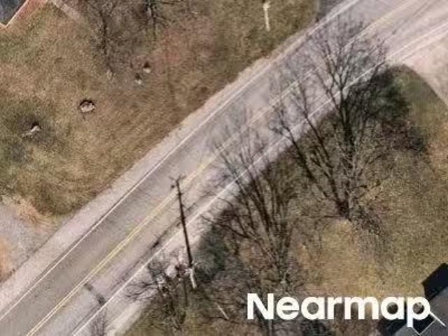Creek Rd