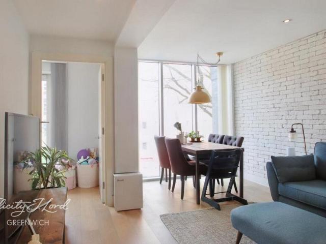 Creek Road, London 2 bed flat to rent £2,300 pcm £531 pw