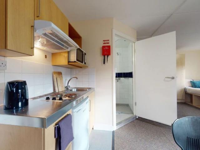 Creek Road, London SE8, Studio to rent, £1,278 pcm | PrimeLocation